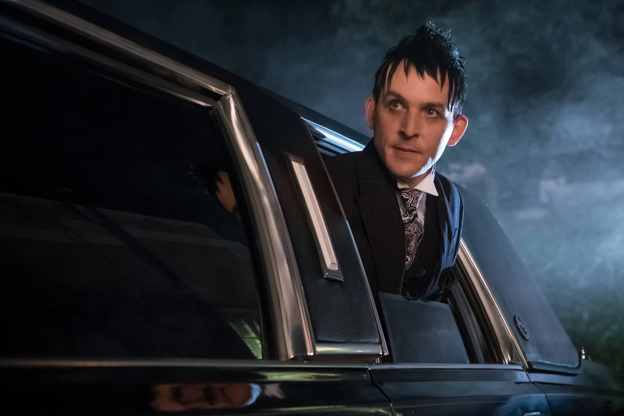 Gotham Review: Look Into My Eyes (Season 3 Episode 3)