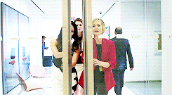 sutton-gif- the-bold-type | Tell-Tale TV