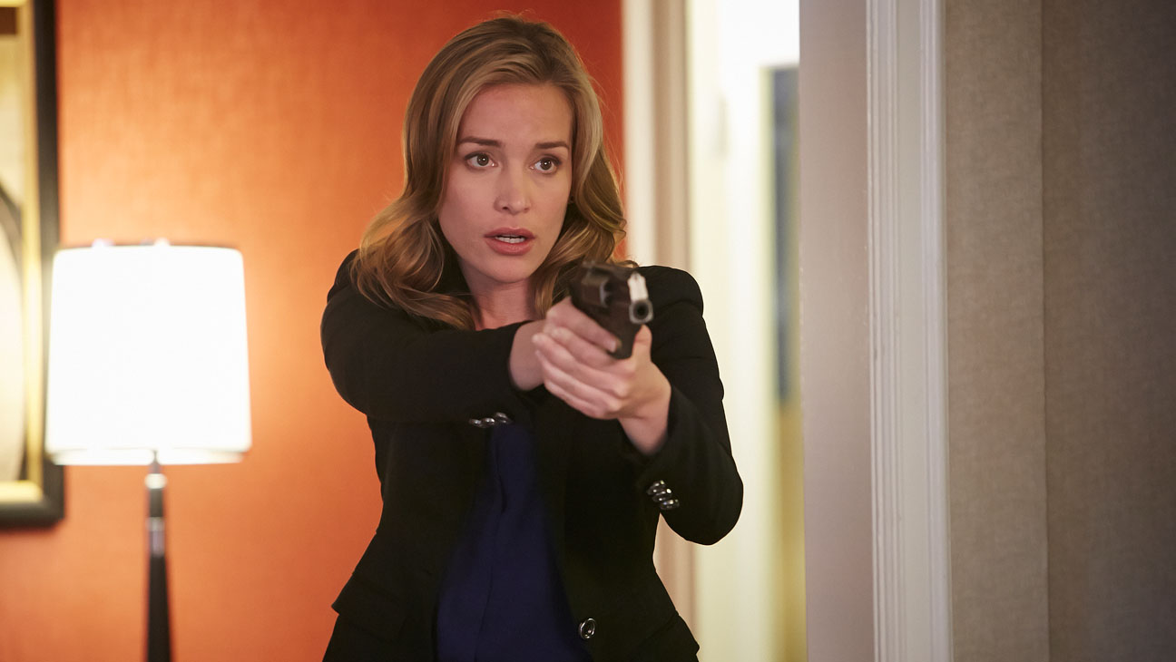 TV News Wrap-Up: GLAAD to Honor ‘Schitt’s Creek’ Creator Dan Levy ...