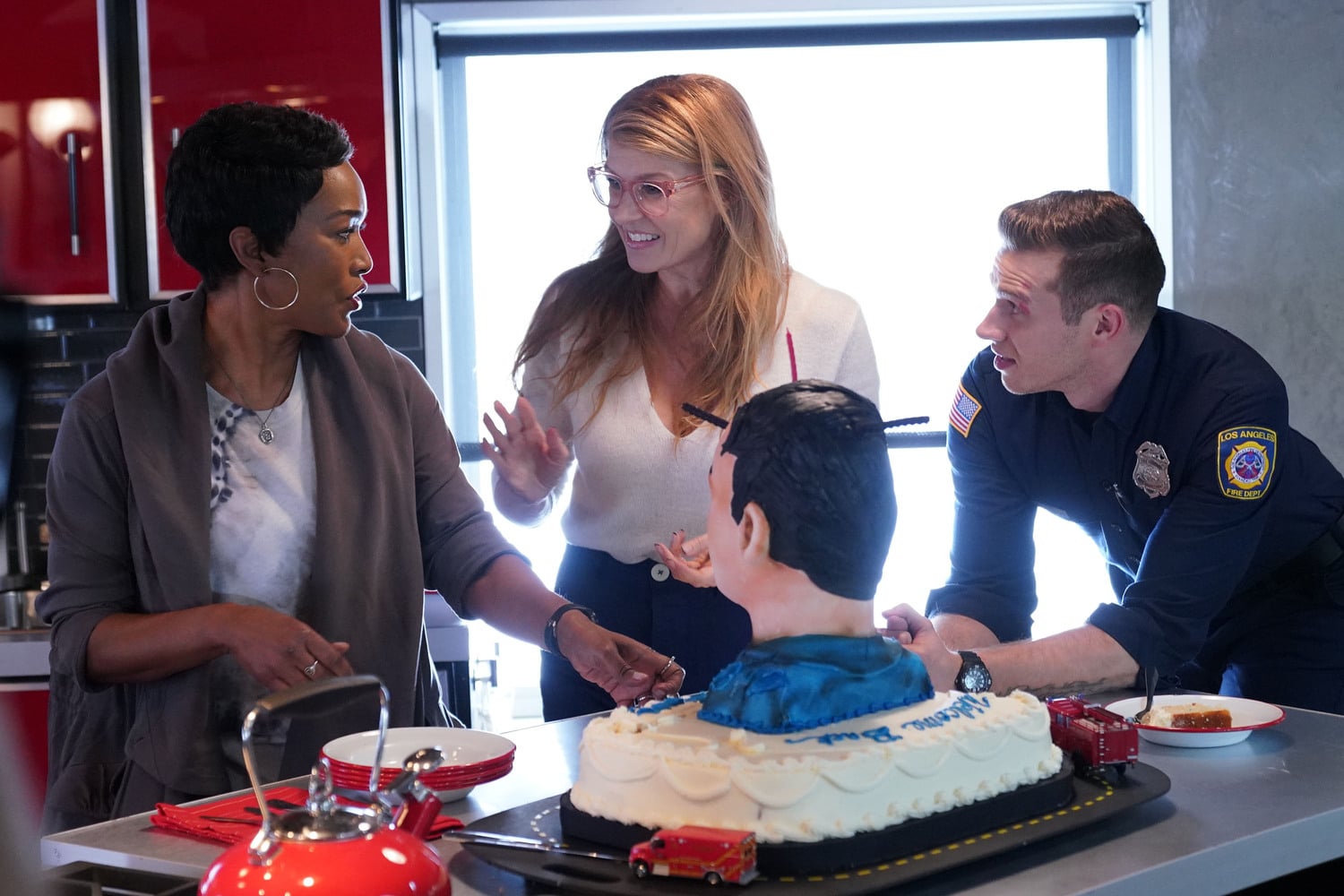 Preview — 9-1-1 Season 1 Episode 6: Heartbreaker