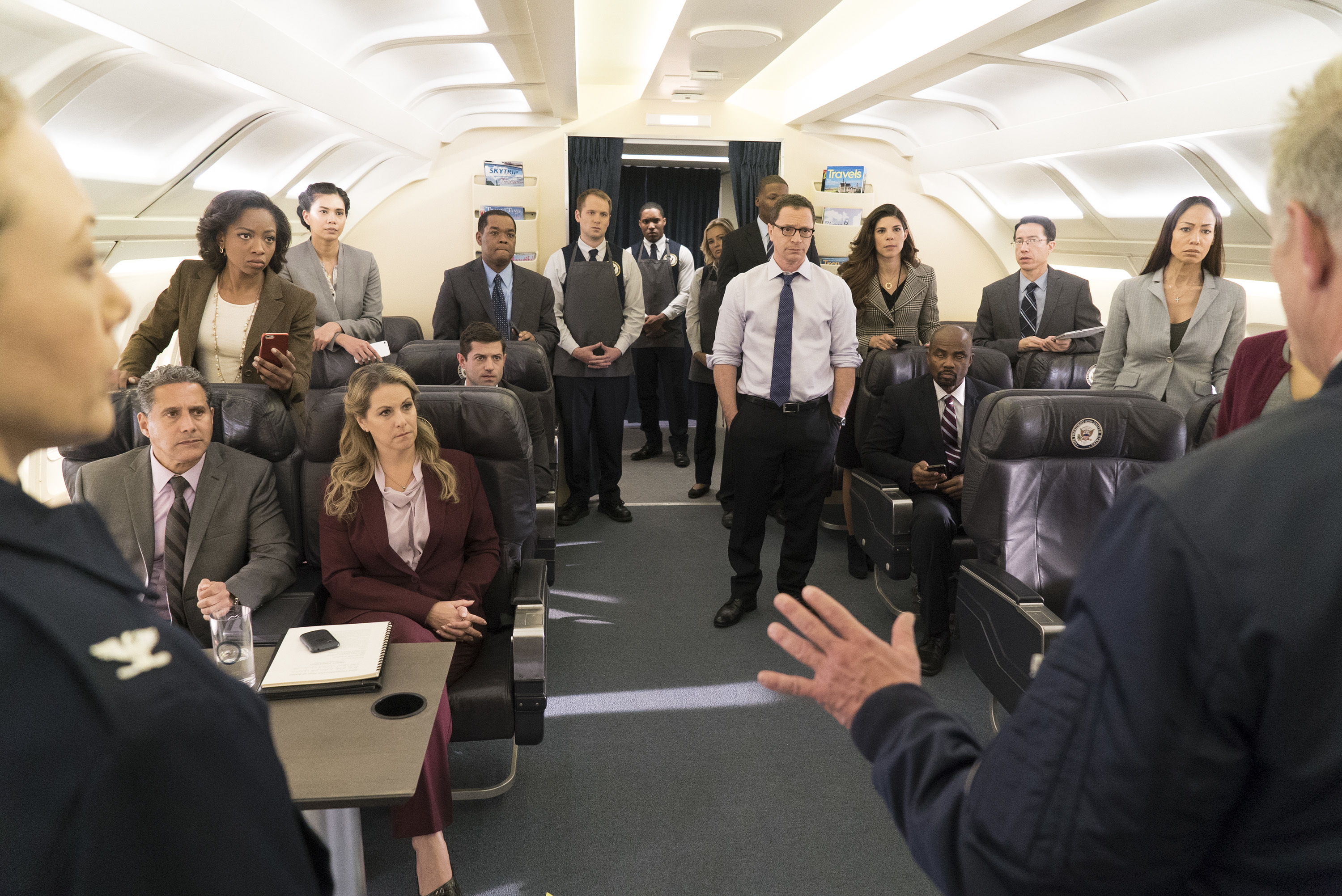 Scandal: Top 10 Moments From ‘Air Force Two’ (Season 7 Episode 13)