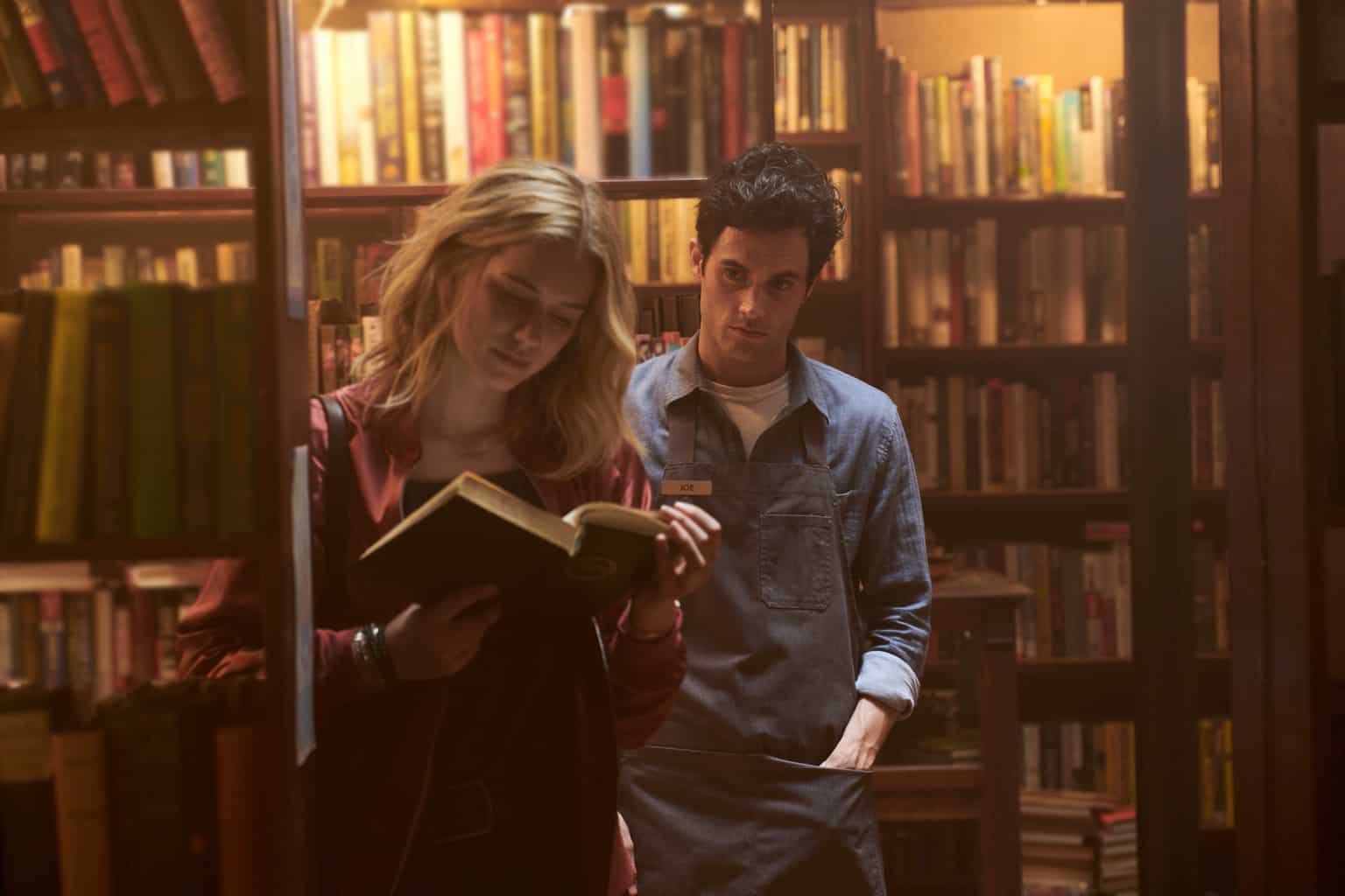 YOU Review: Pilot (Season 1 Episode 1)