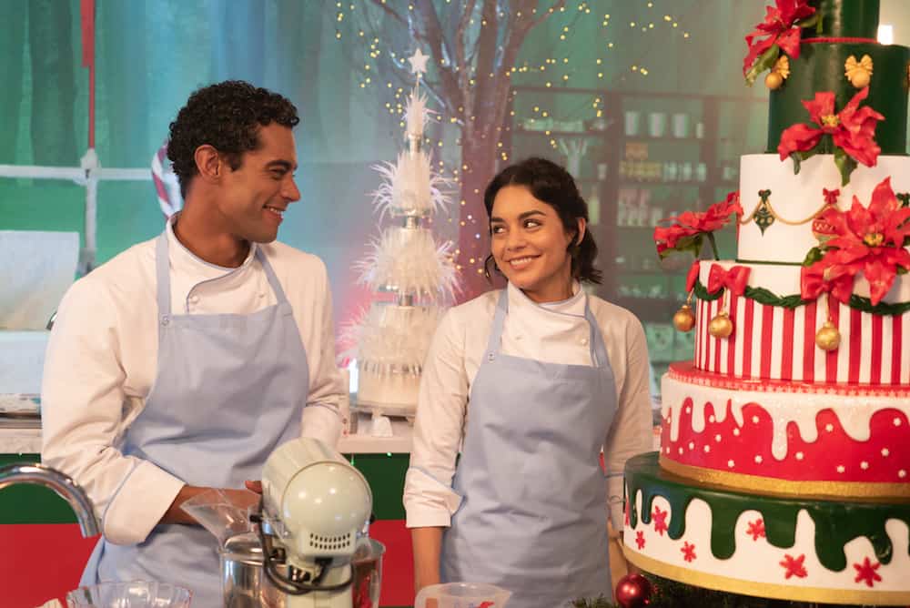 The Princess Switch Review: Vanessa Hudgens Puts a Christmas Twist on a ...