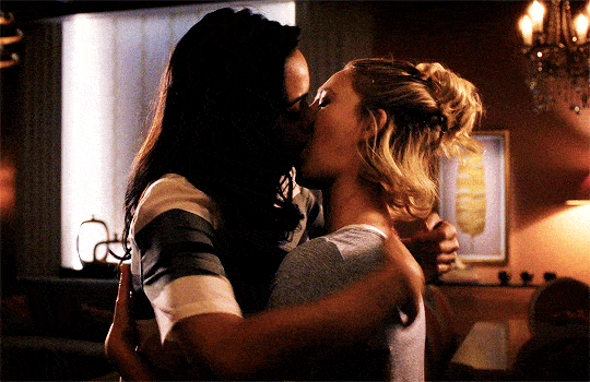 Lesbians Making Out Gifs