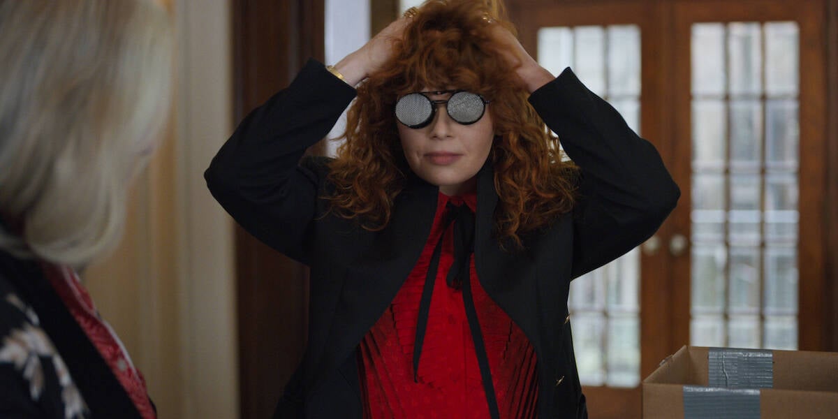 Russian Doll Season 1 Review: Dying (Over and Over) Is Fun