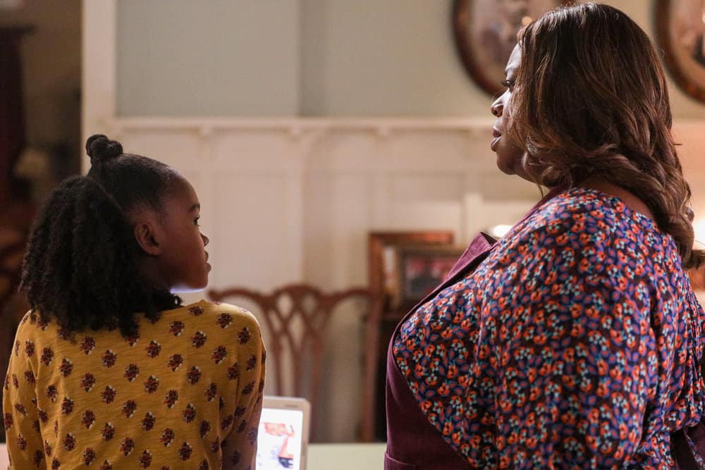 Good Girls Review: You Have Reached the Voicemail of Leslie Peterson ...