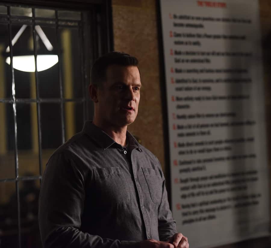 Preview — 9-1-1 Season 2 Episode 16: Bobby Begins Again