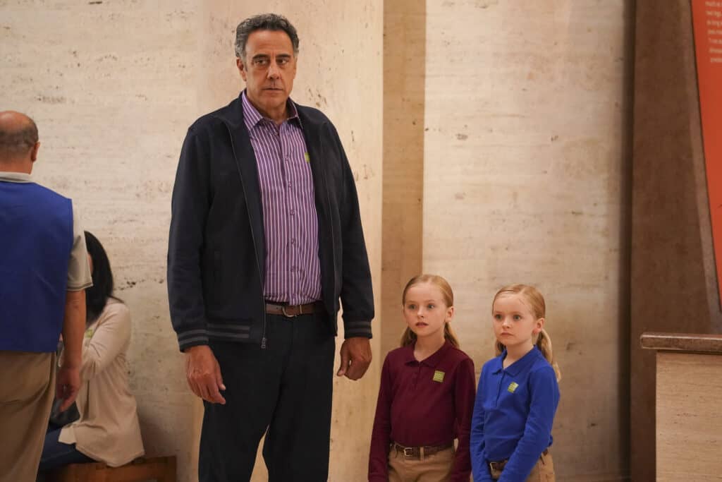 Preview — Single Parents Season 2 Episode 2: Graham Fought the Bones ...
