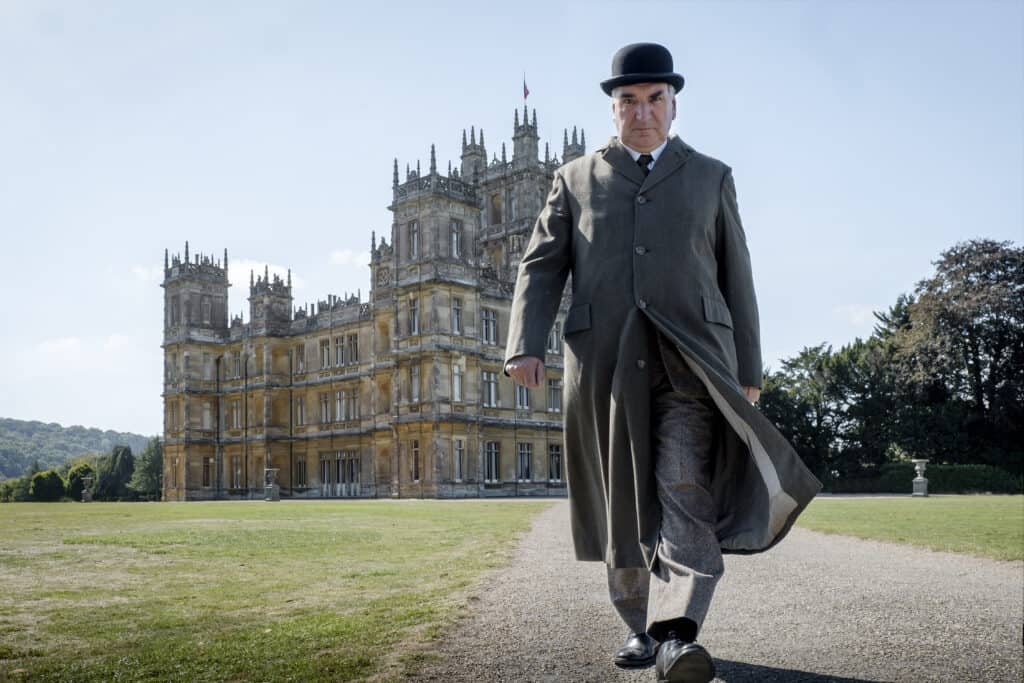 Downton Abbey Film Review: The Upstairs/Downstairs Saga Continues To ...