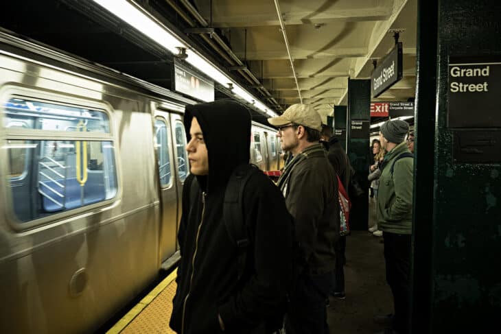 Mr. Robot Season Premiere Review: Unauthorized (Season 4 Episode 1)
