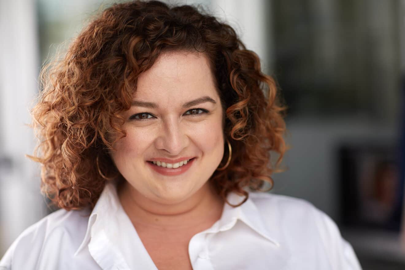 Dierdre Friel Talks Ella’s Upcoming Decision on ‘New Amsterdam’ and the ...