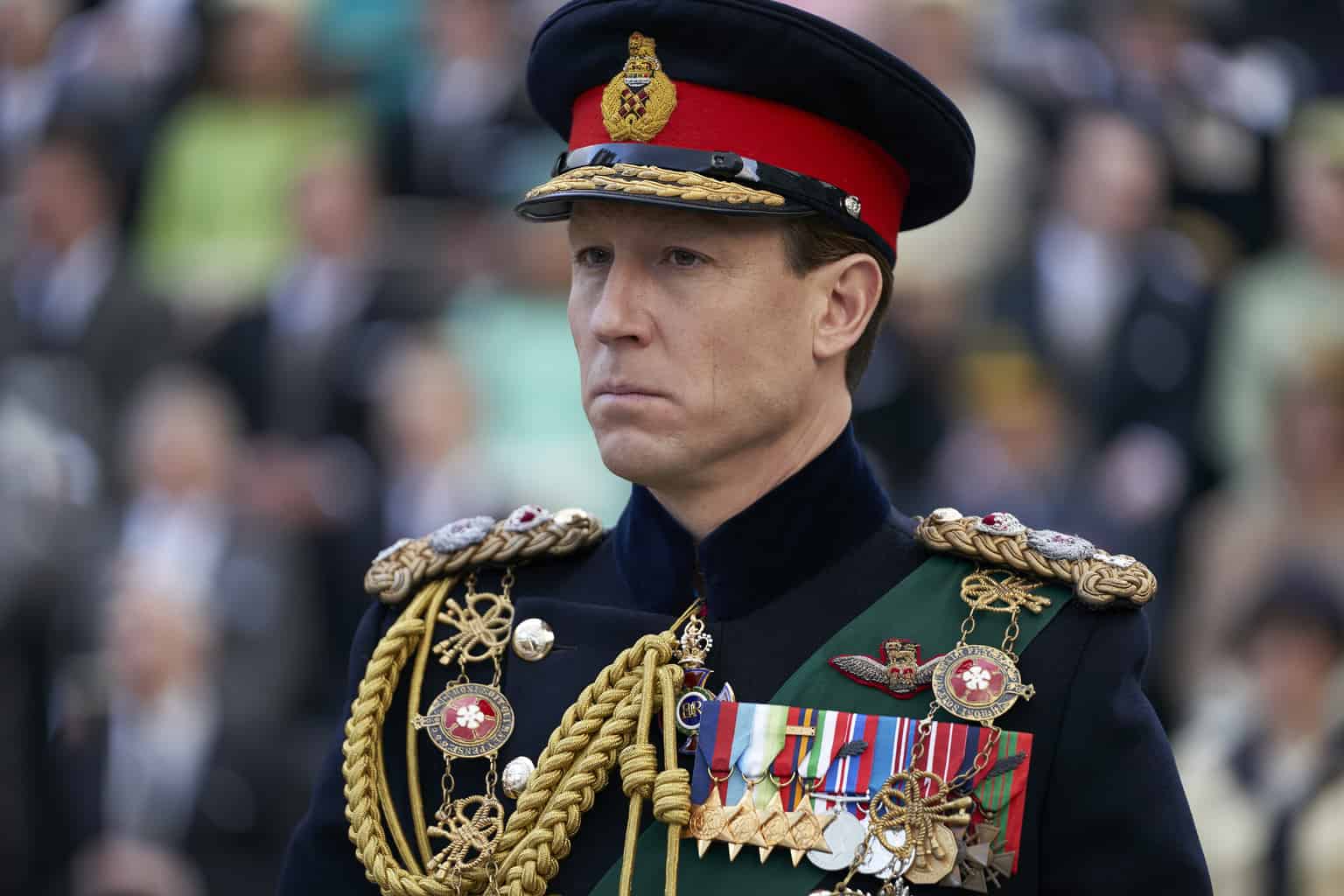 The Crown Review: People Don’t Want You to Be Normal (Season 3 Episodes ...