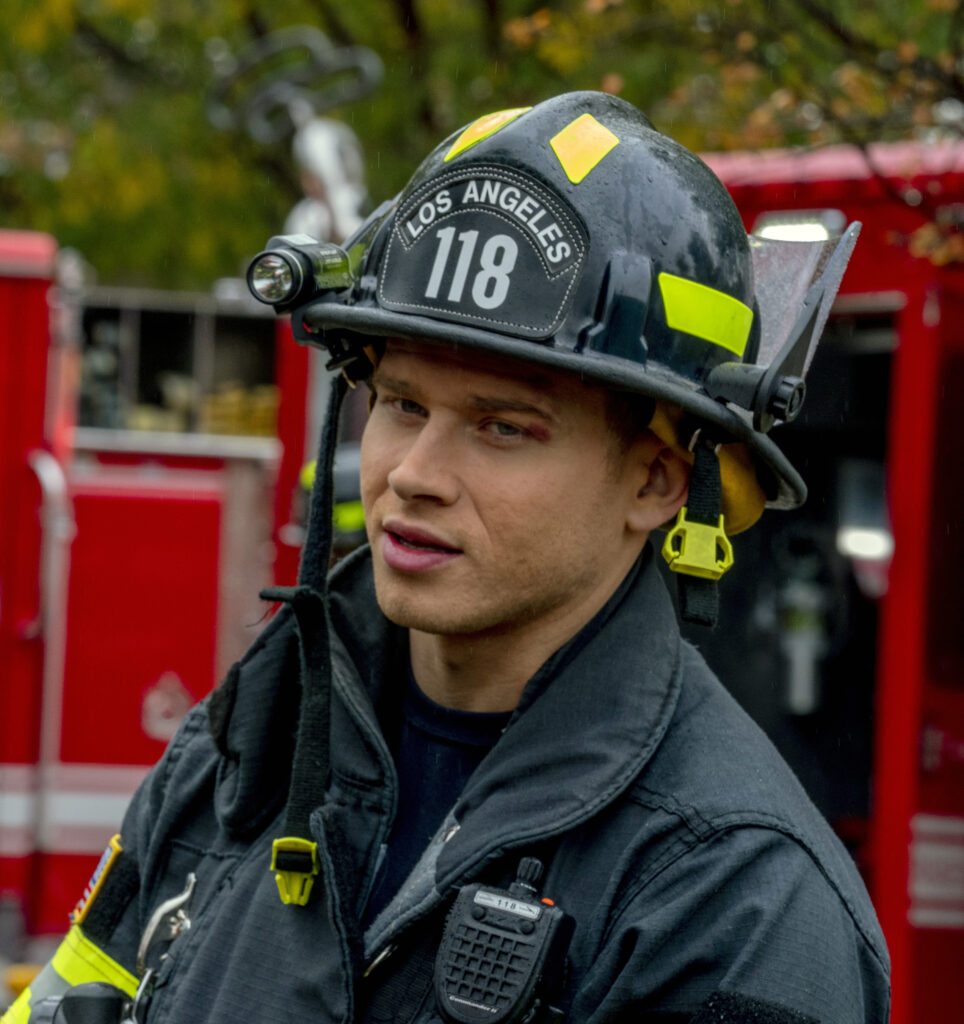 Preview — 9-1-1 Season 3 Episode 12: Fools