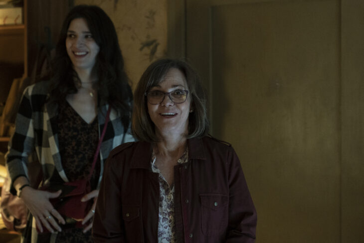 Dispatches From Elsewhere Review: Everyone (Season 1 Episode 6)