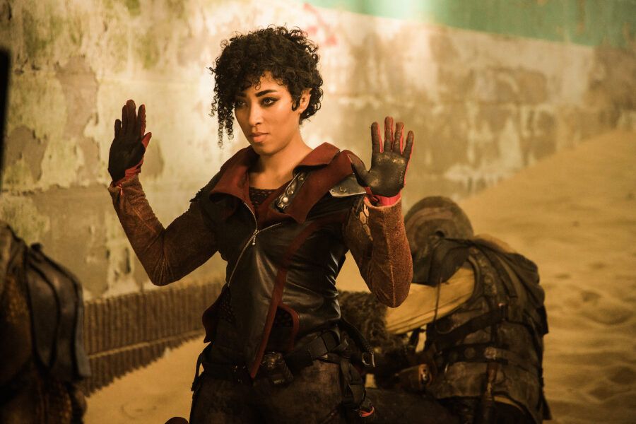 Vagrant Queen Review: A Royal Ass-Kicking (Season 1 Episode 1)