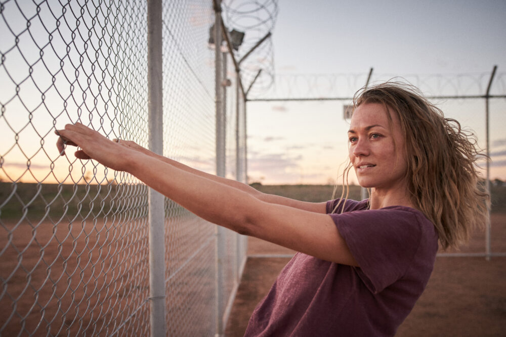 Yvonne Strahovski Interview: Stateless | Tell-Tale TV