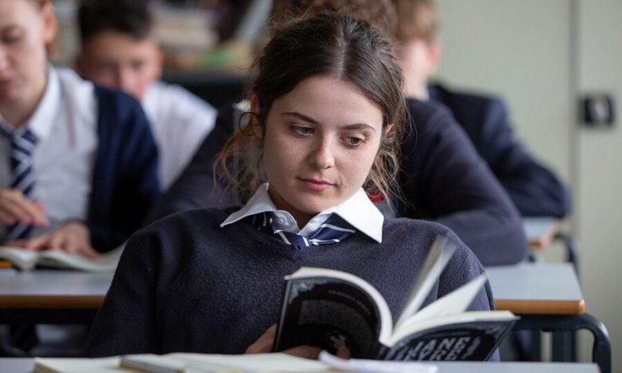 In My Skin Season 1 Review: A Thoughtful, Biting Coming-of-Age Tale
