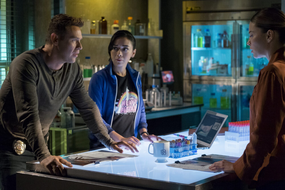 Lucifer Season 4 Episode 3: Kevin Alejandro as Dan Espinoza, Aimee ...