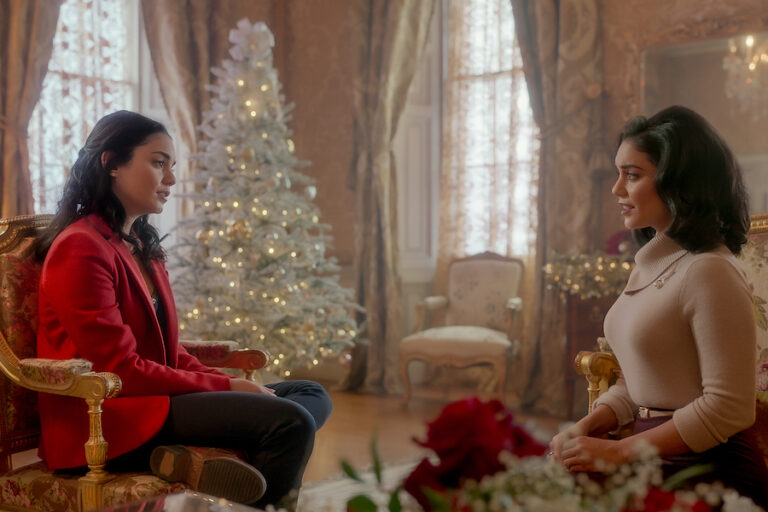 First Look at ‘The Princess Switch: Switched Again’