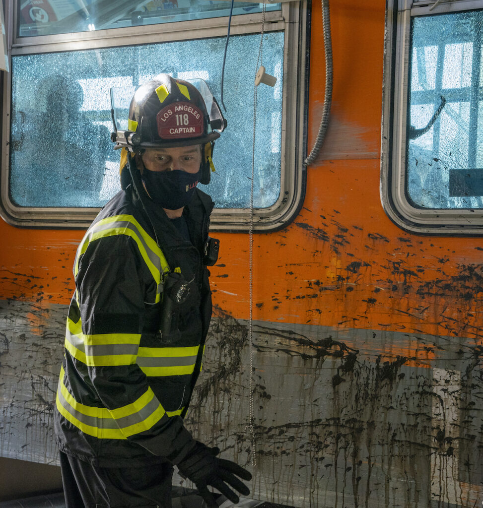 Preview — 9-1-1 Season 4 Episode 1: The New Abnormal