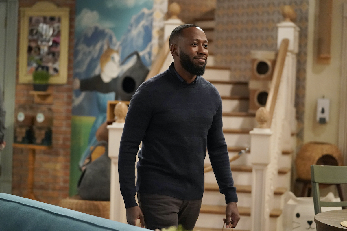 Call Me Kat Season 1 Episode 2, “Double Date” | Tell-Tale TV