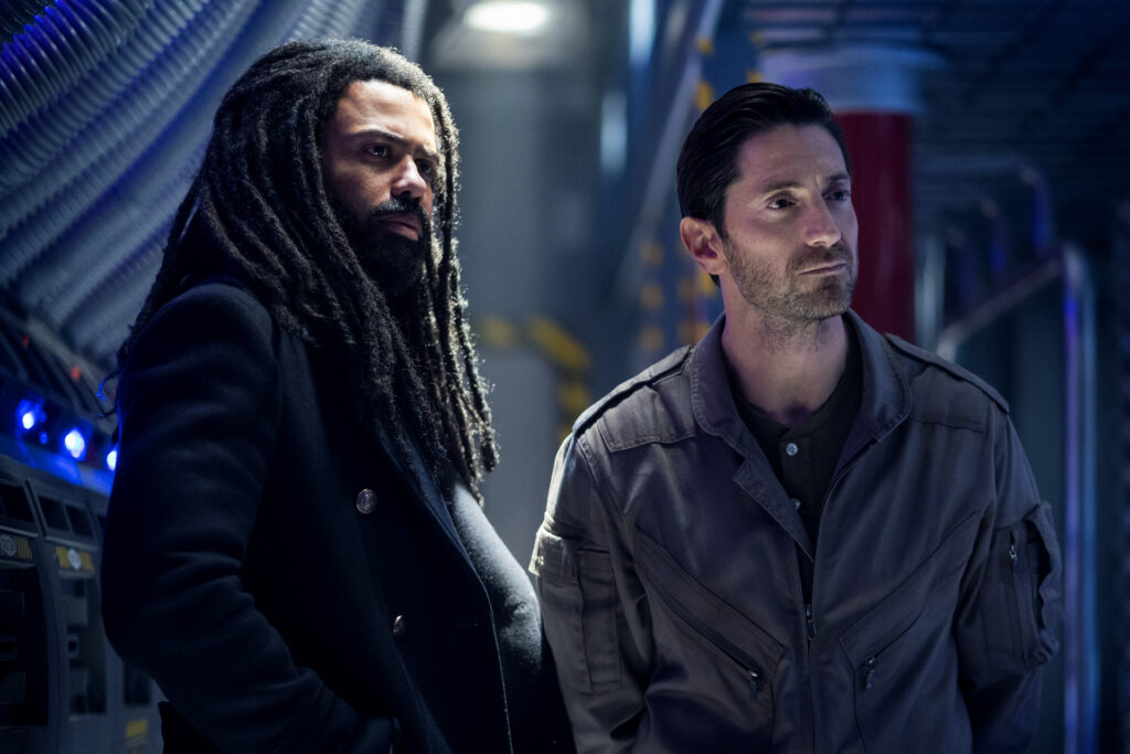 Snowpiercer Season Finale Review: The Show Must Go On / Into the White ...