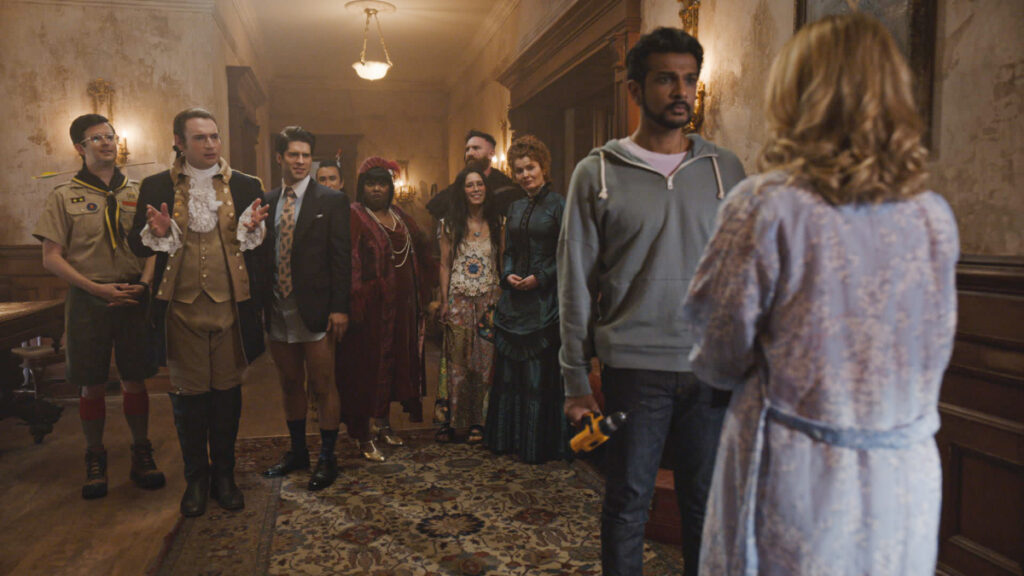 Ghosts Review: Pilot / Hello! (Season 1 Episodes 1 and 2)