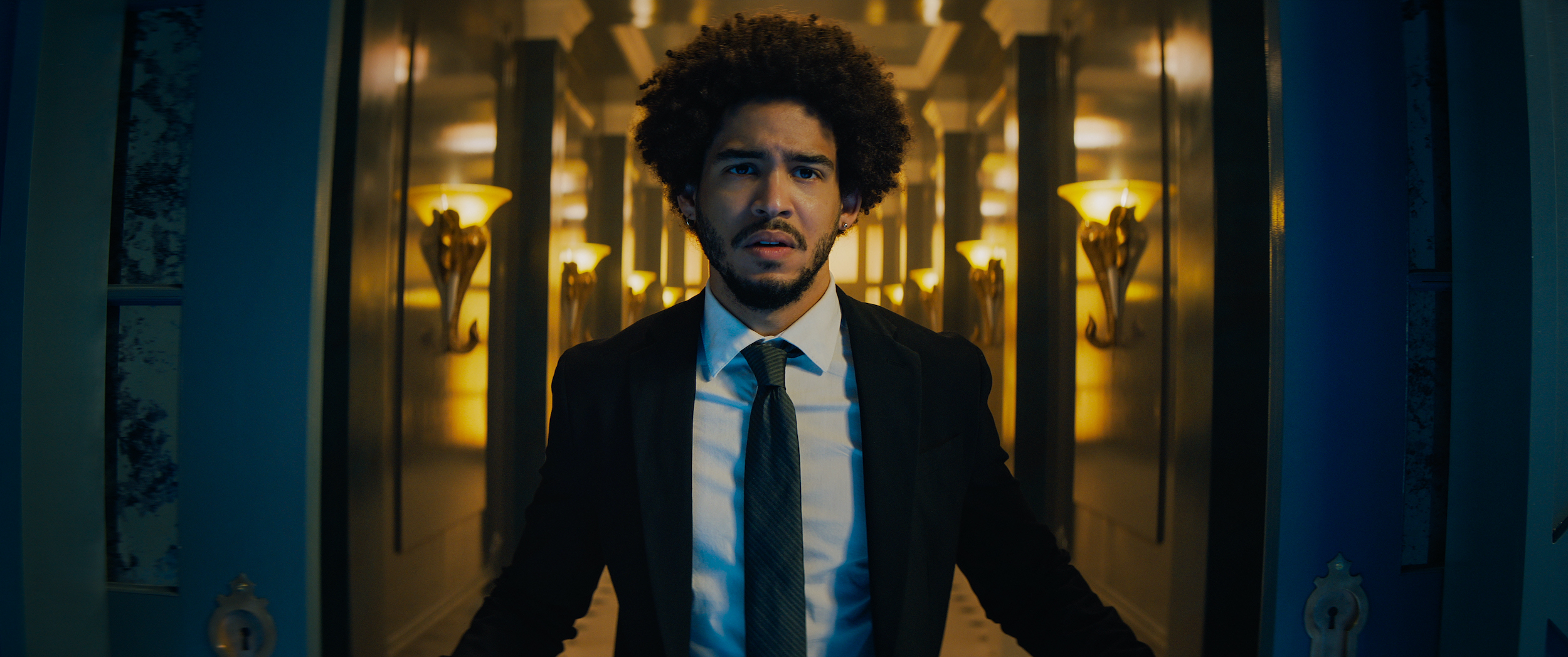 Night Teeth Review: Style Over Substance