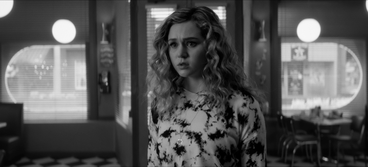 Stargirl Review: Summer School: Chapter Eleven (Season 2 Episode 11)