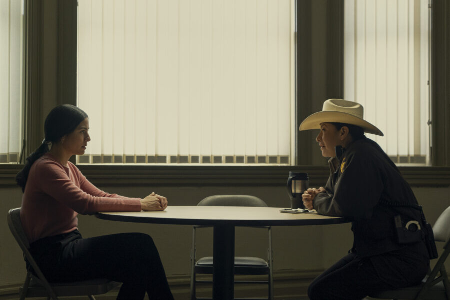 Outer Range Season 1 Episode 4 – Tamara Podemski as Deputy Sheriff Joy ...