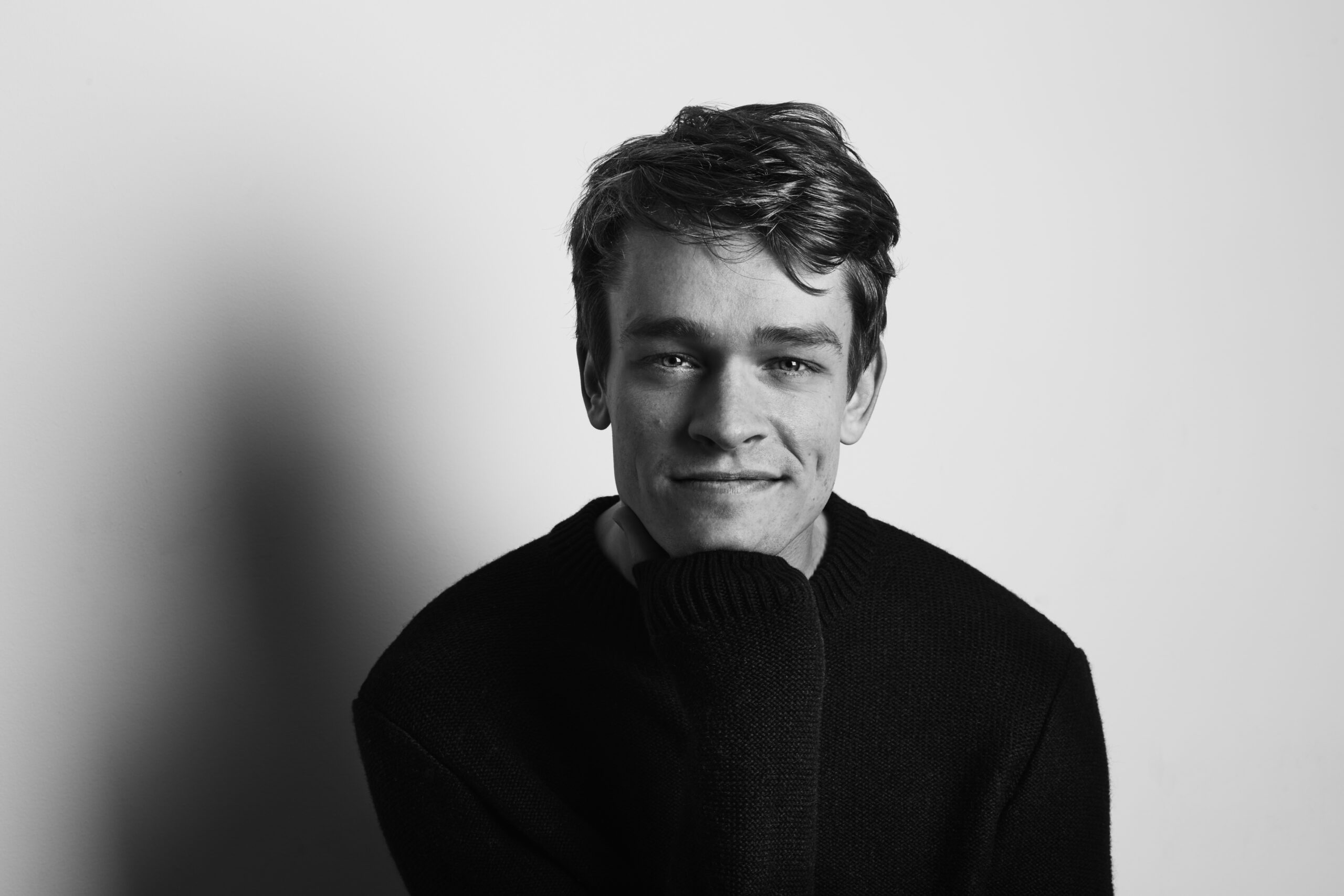 Thomas Elms Discusses His Character on ‘SkyMed’ [Interview]