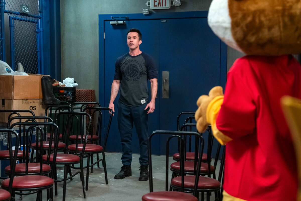 It’s Always Sunny in Philadelphia Season 16 Episode 6 Review: Risk E ...