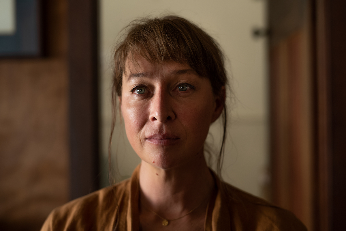 The Lost Flowers of Alice Hart Review: Part 1: Black Fire Orchid / Part ...