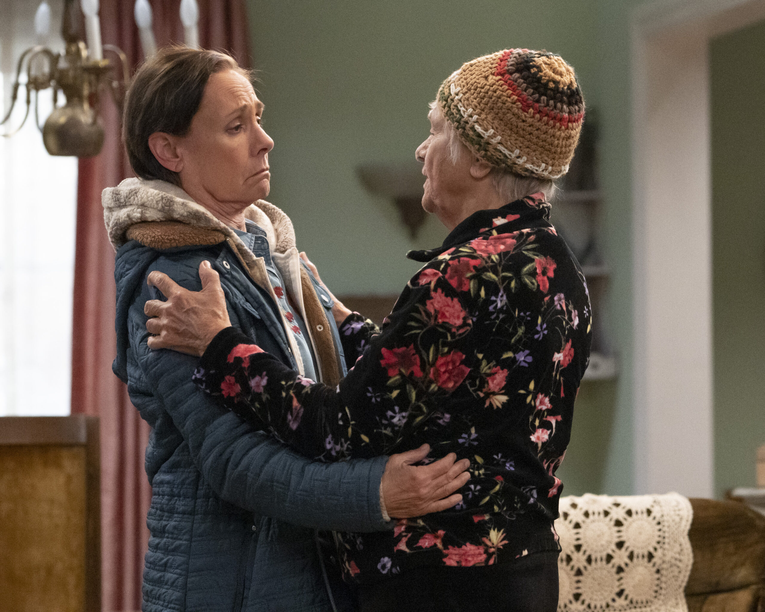 The Conners Season 6 Episode 3 Review: Moms and Rats