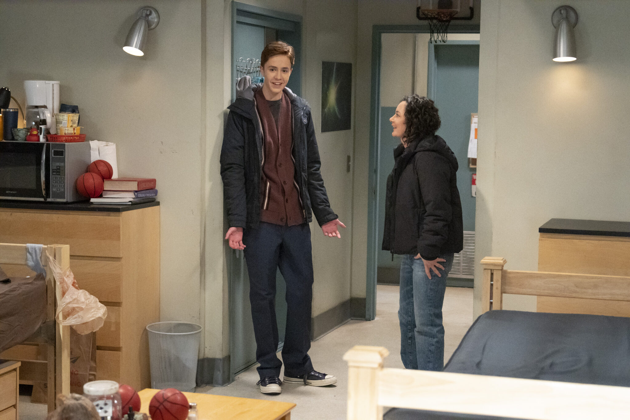 The Conners Season 6 Episode 4 Review: Shrinks Don’t Talk and Kids Don ...