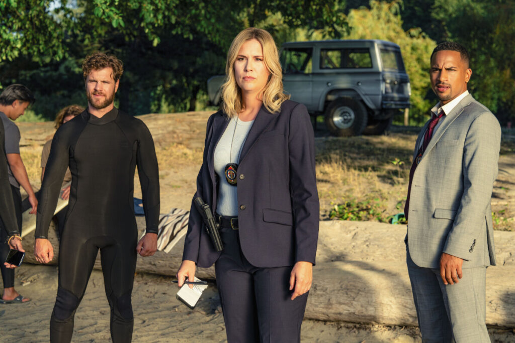 Preview — Wild Cards Season 1 Episode 4: Strangers on a Wave