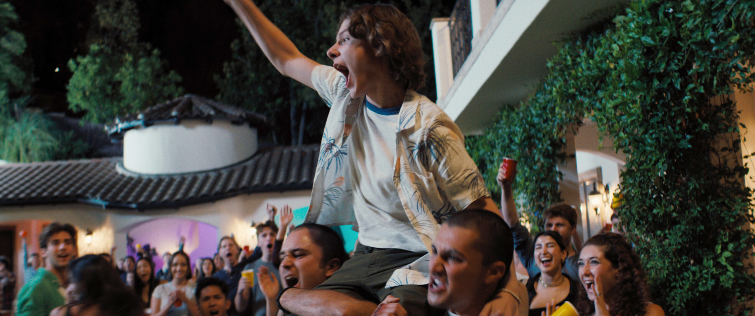 Incoming Review: A Messy Teen Comedy Finds Its Superbad-Inspired Footing