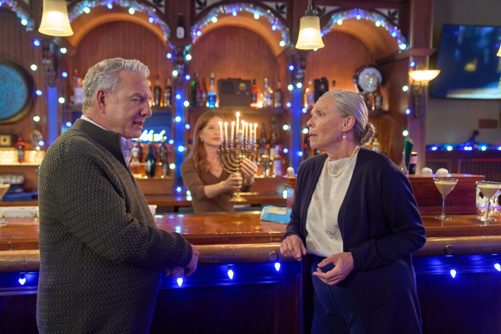 Hanukkah on the Rocks Review: A Meet-Cute with Manischewitz