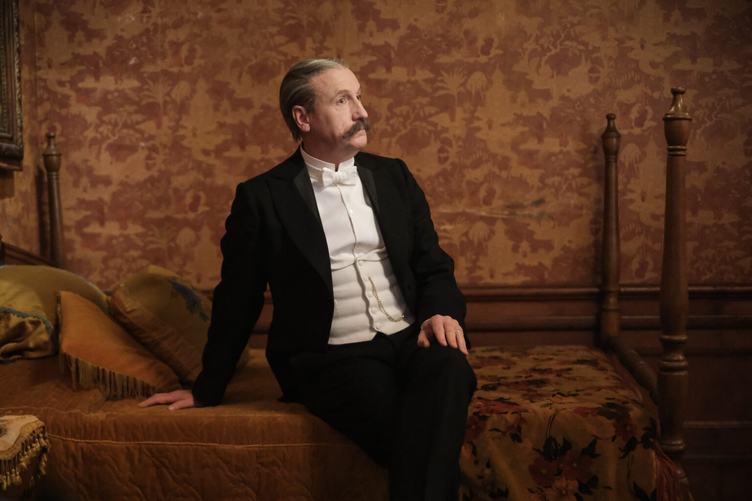 Ghosts Season 4 Episode 14 Review: Alexander Hamilton and the Ruffle ...