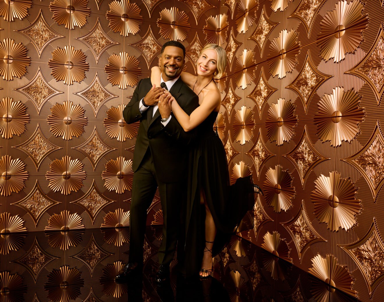 Dancing with the Stars Season 34 Cast Includes Danielle Fishel, Corey ...