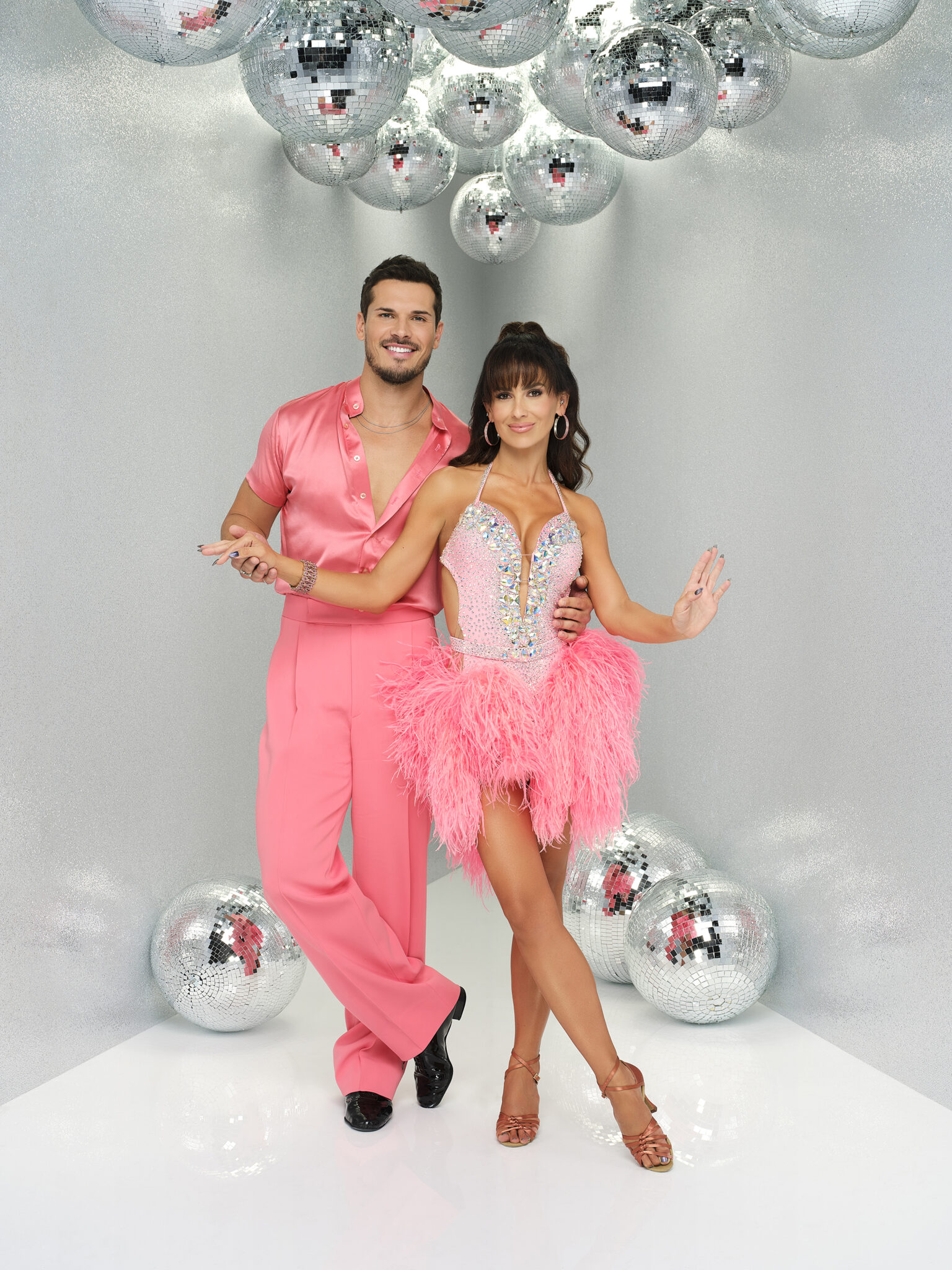 Dancing with the Stars Season 34 Cast Includes Danielle Fishel, Corey ...