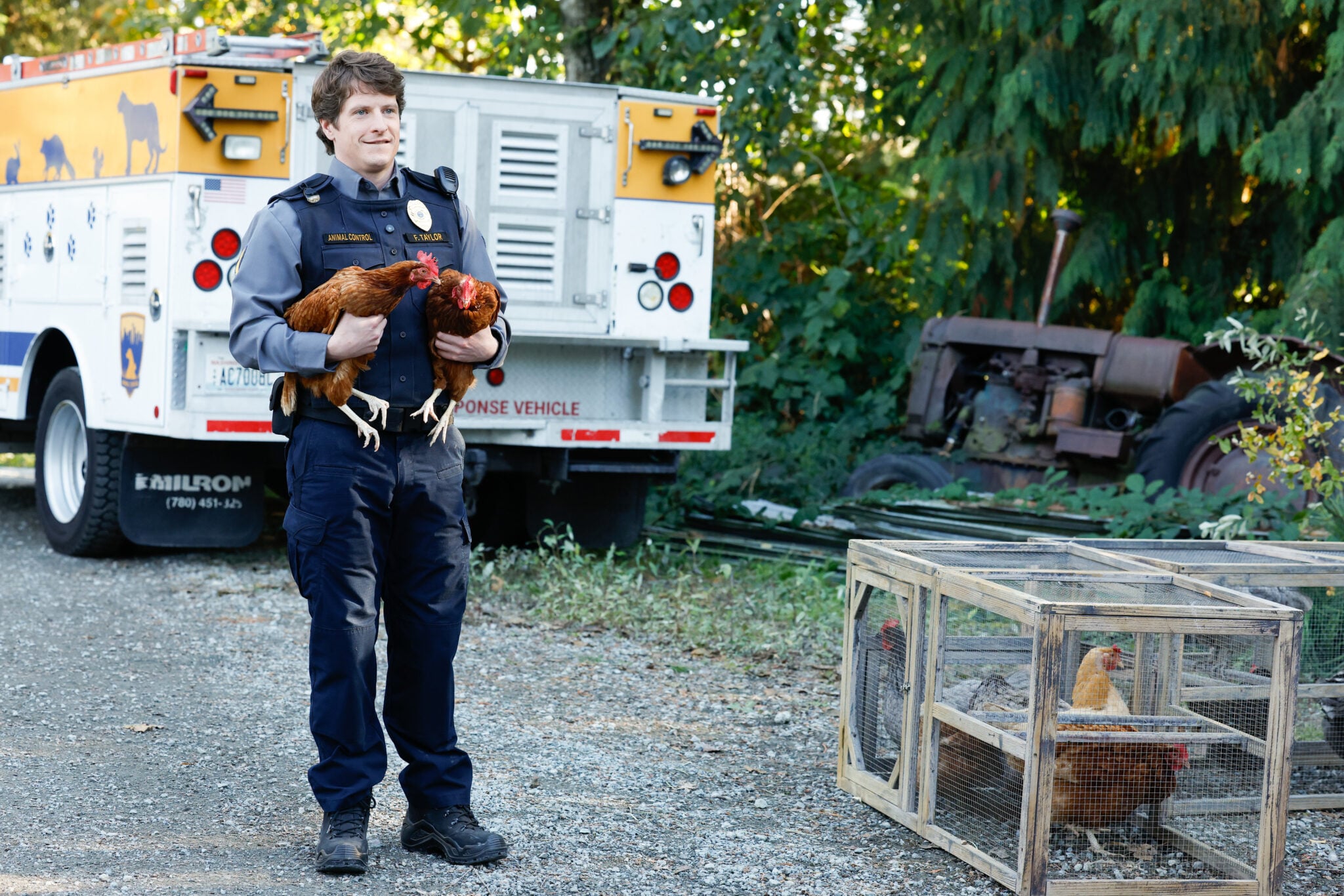 S04.E05: French Bulldogs and White Broncos - Animal Control - PRIMETIMER
