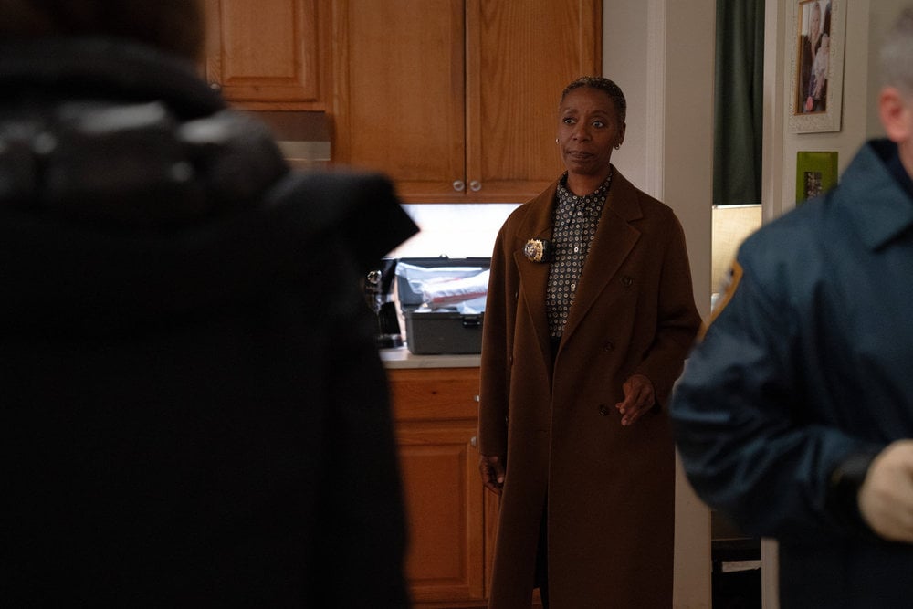 Law & Order: Special Victims Unit Season 27 Episode 11 Review: Career ...
