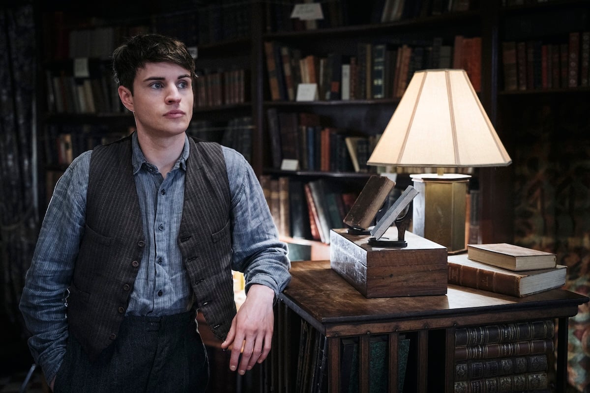 Bookish Season 1 Episode 1 Review: Slightly Foxed, Part 1